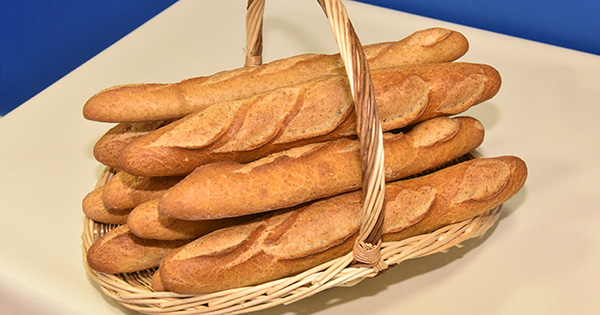 Du pain artisanal mosellan à la cantine pour les collégiens - Moselle.fr